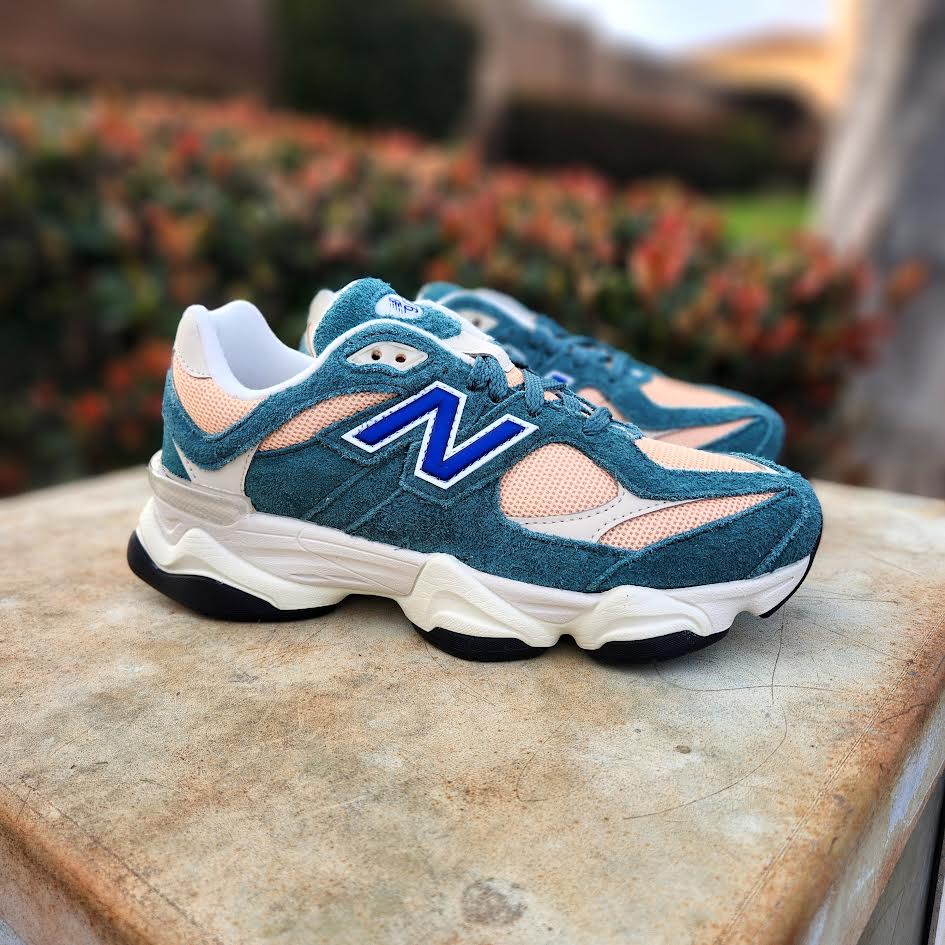 NEW BALANCE 9060 GS – PRIVATE SNEAKERS