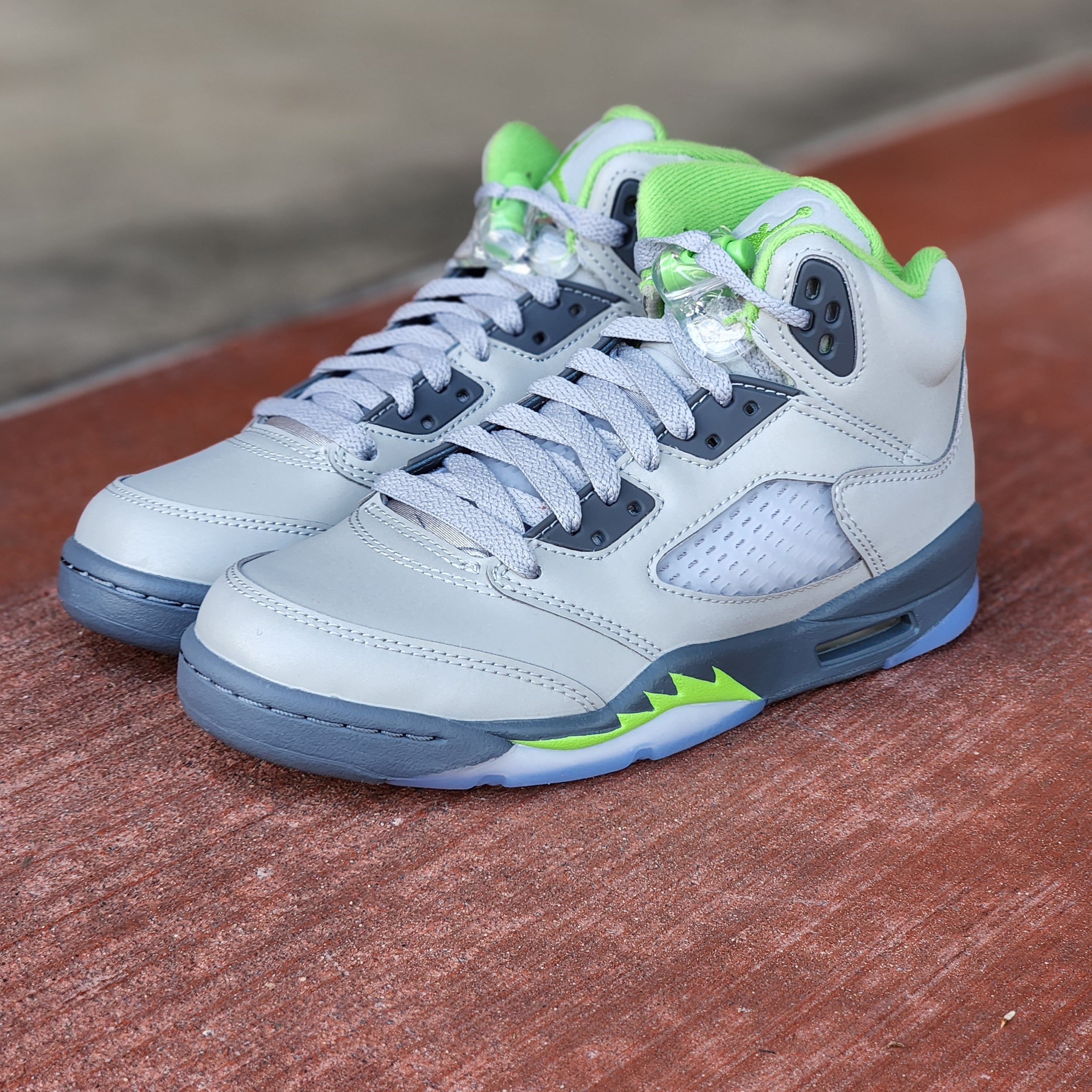 Retro 5 Green Bean On Feet